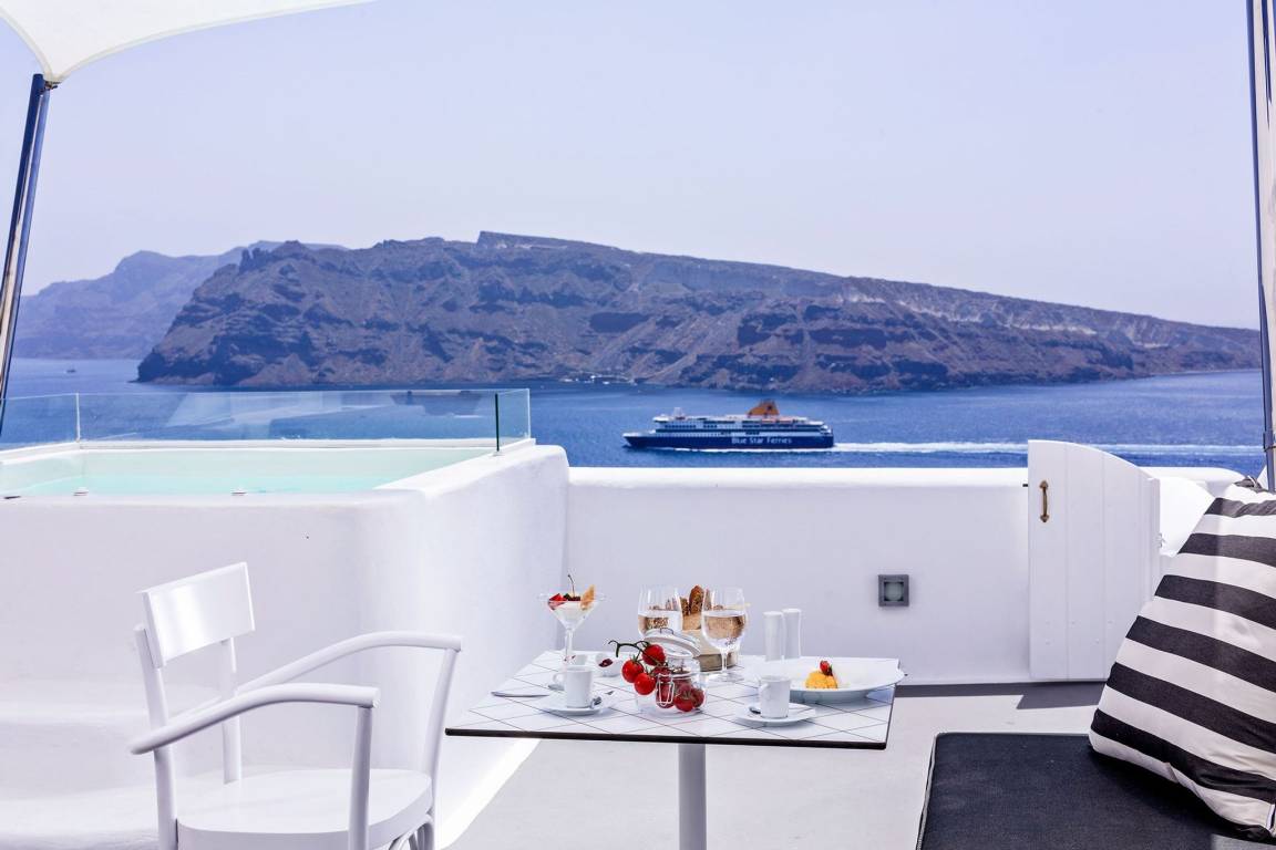 Apartment ∙ 1 Bedroom ∙ 2 Guests - Oia