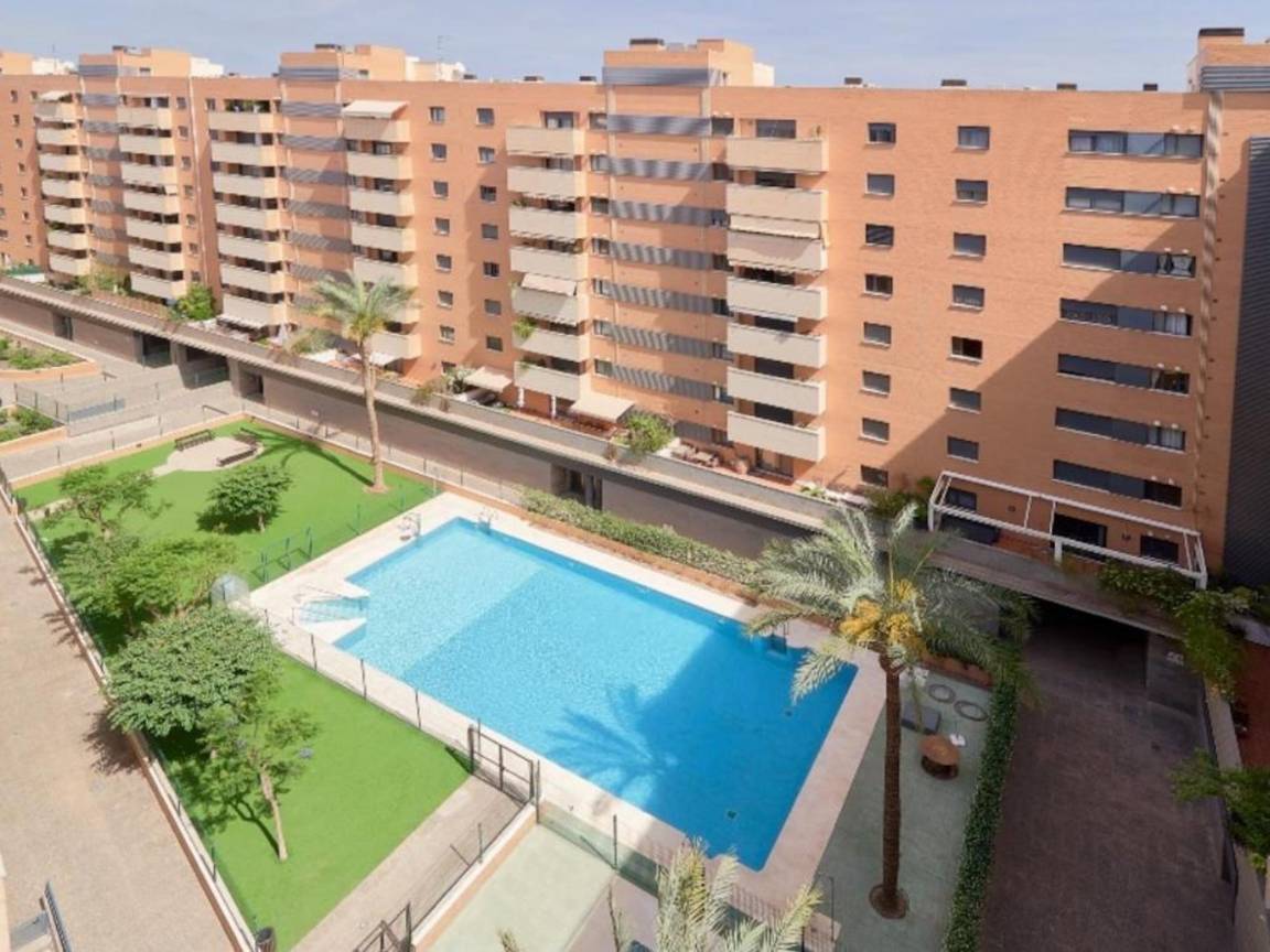 120 M² Apartment ∙ 3 Bedrooms ∙ 6 Guests - Málaga