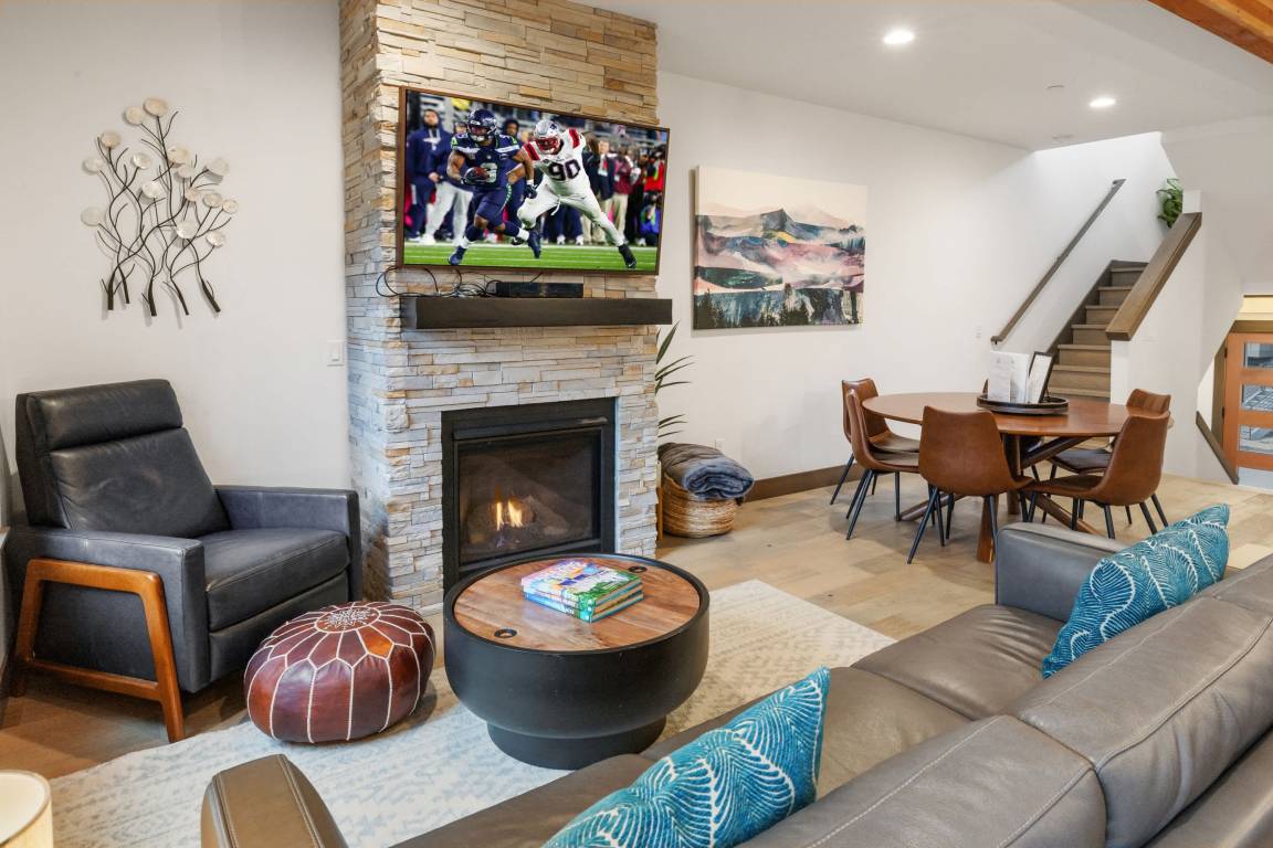 177 M² Apartment ∙ 3 Bedrooms ∙ 11 Guests - Roslyn, WA