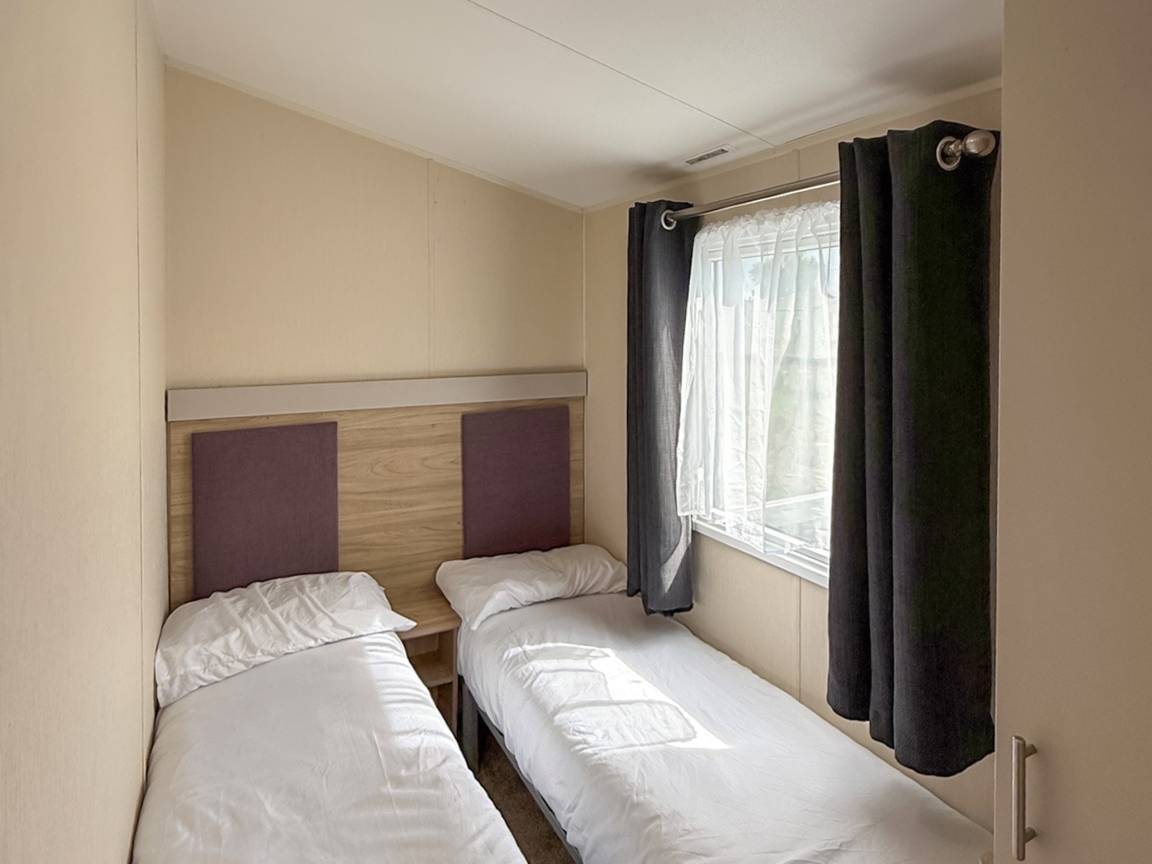 Cottage ∙ 4 Bedrooms ∙ 10 Guests - Ingoldmells