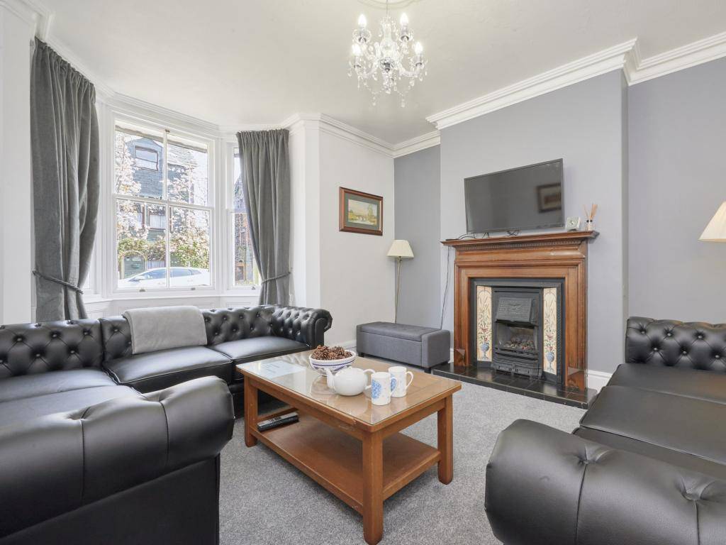 Cottage ∙ 5 Bedrooms ∙ 11 Guests - Keswick