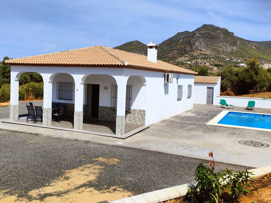 110 M² Casa ∙ 3 Habitaciones ∙ 6 Huéspedes - Algodonales