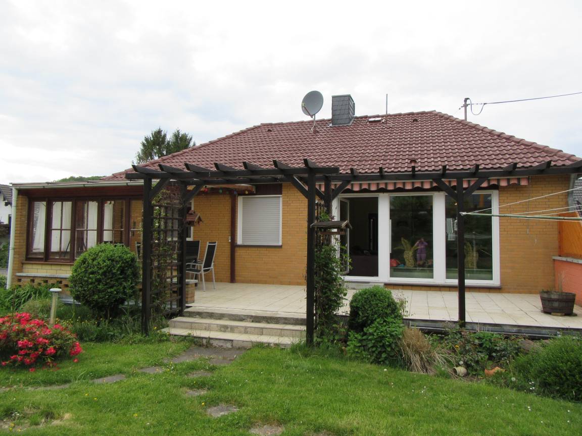 117 M² Ferienwohnung ∙ 4 Schlafzimmer ∙ 8 Gäste - Bad Honnef