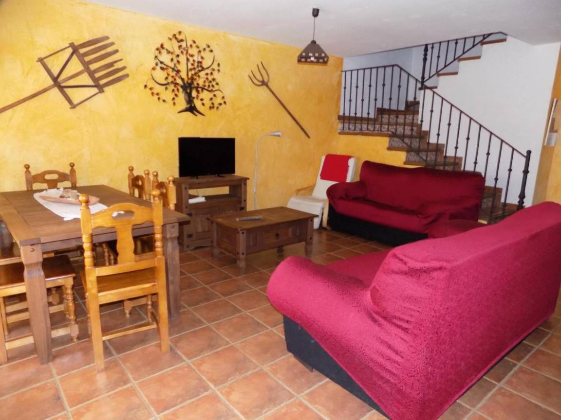 100 M² Casa ∙ 3 Habitaciones ∙ 7 Huéspedes - Maderuelo