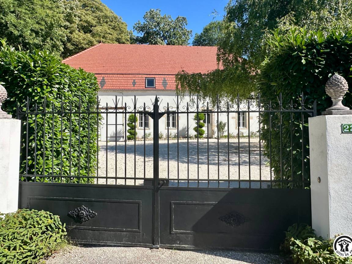 300 M² Cottage ∙ 7 Chambres ∙ 14 Personnes - Côte-d'Or