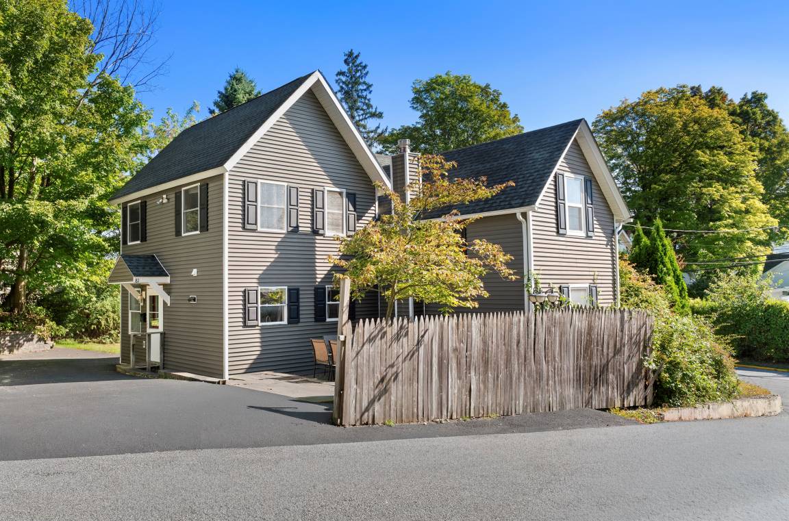 167 M² House ∙ 4 Bedrooms ∙ 8 Guests - Lake George, NY