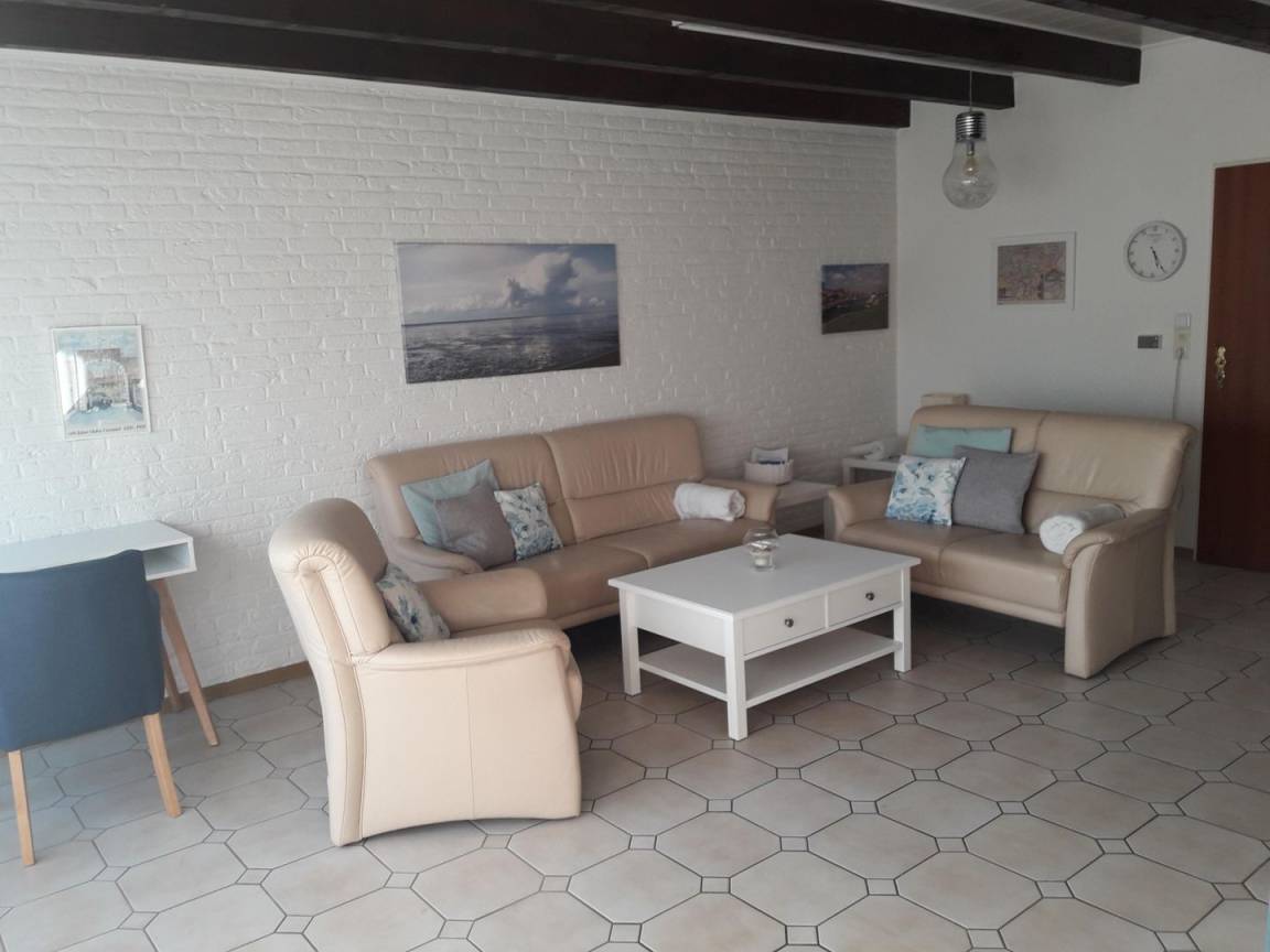 84 M² Ferienhaus ∙ 3 Schlafzimmer ∙ 4 Gäste - Krummhörn