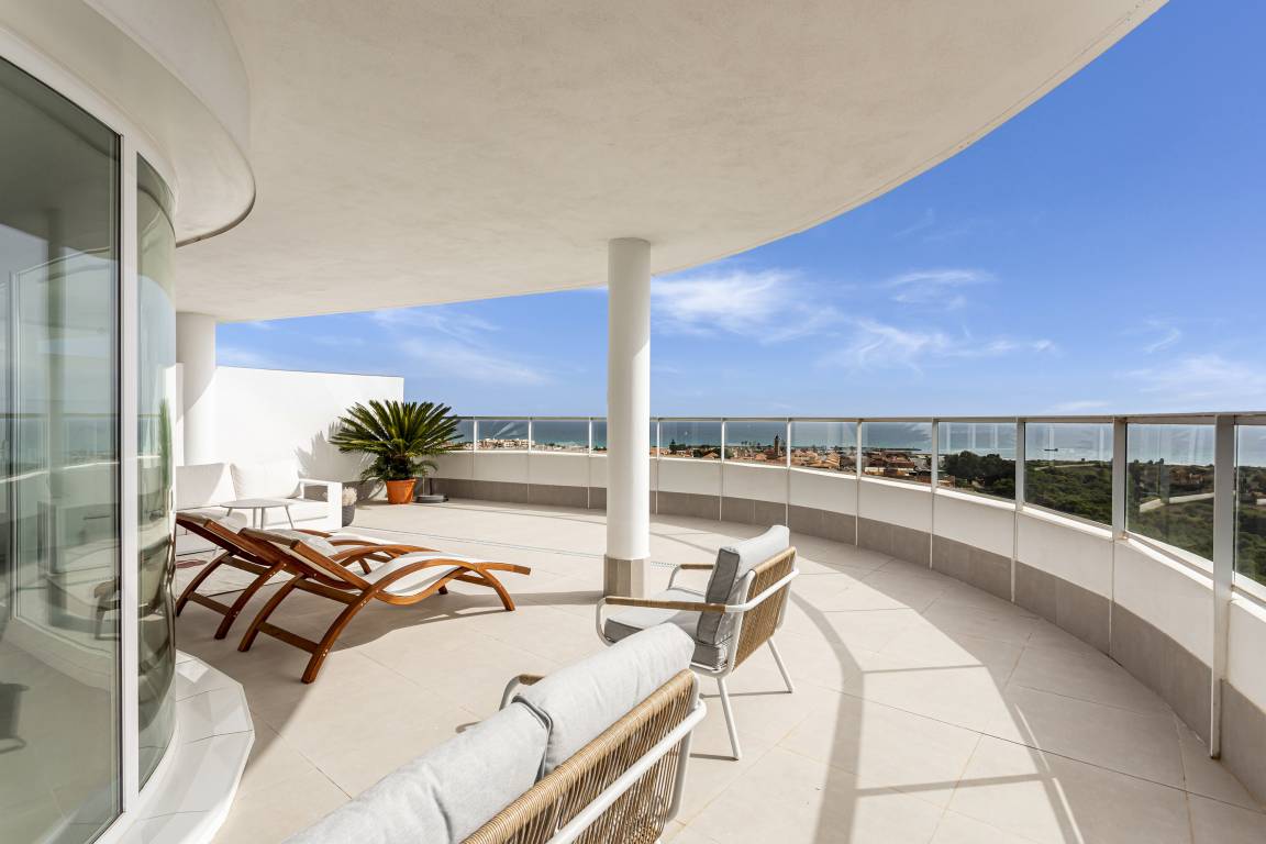 130 M² Apartamento ∙ 4 Habitaciones ∙ 7 Huéspedes - Canet de Berenguer