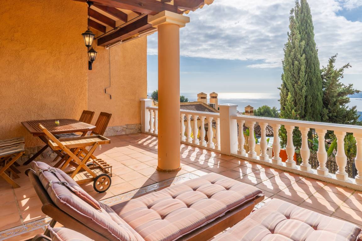 128 M² Villa ∙ 3 Habitaciones ∙ 6 Huéspedes - Altea