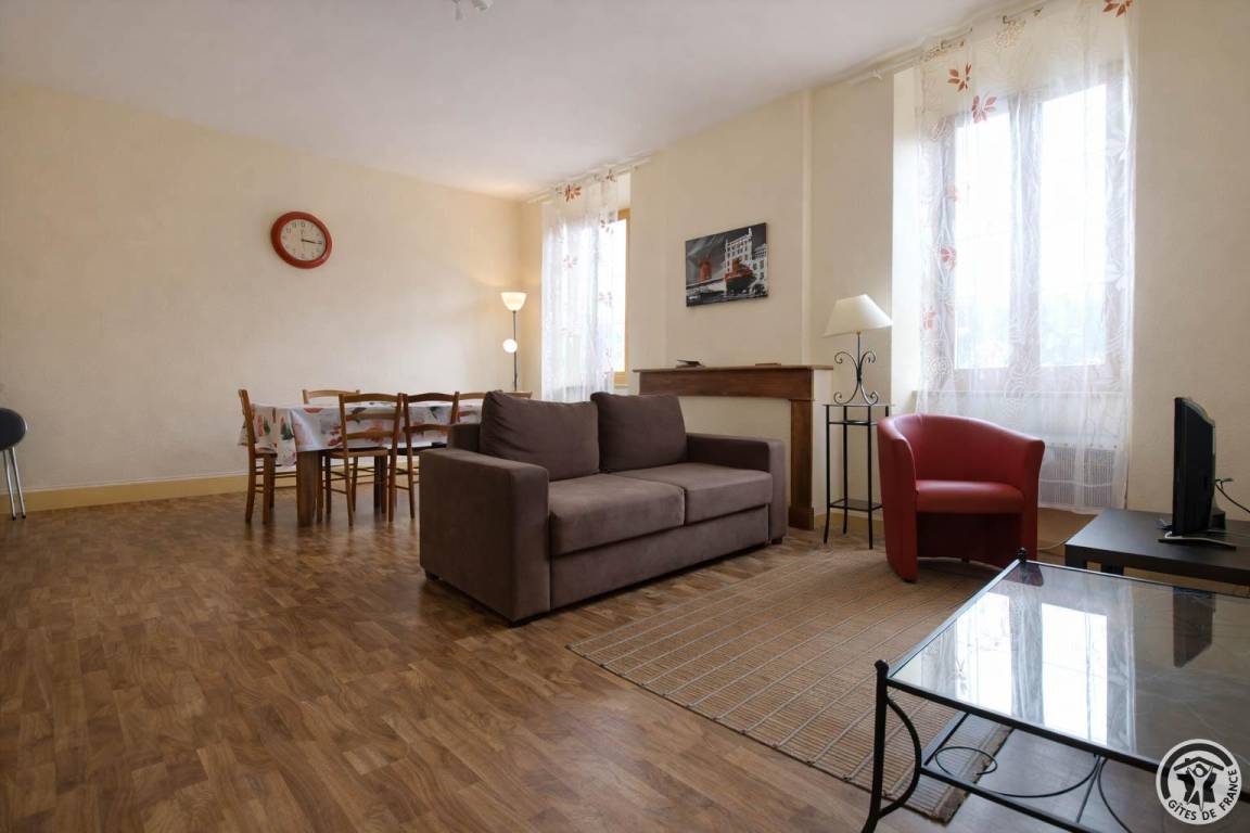 95 M² Gîte ∙ 3 Chambres ∙ 6 Personnes - Tarascon-sur-Ariège