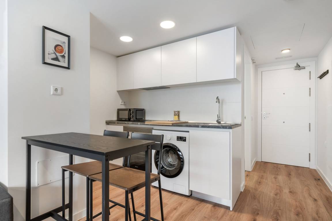 40 M² Ferienwohnung ∙ 1 Schlafzimmer ∙ 2 Gäste - San Sebastián de los Reyes