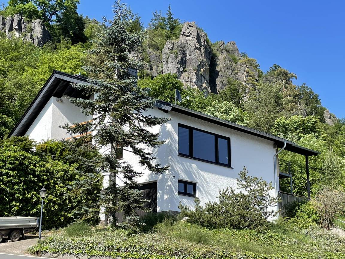 90 M² Ferienwohnung ∙ 2 Schlafzimmer ∙ 5 Gäste - Gerolstein