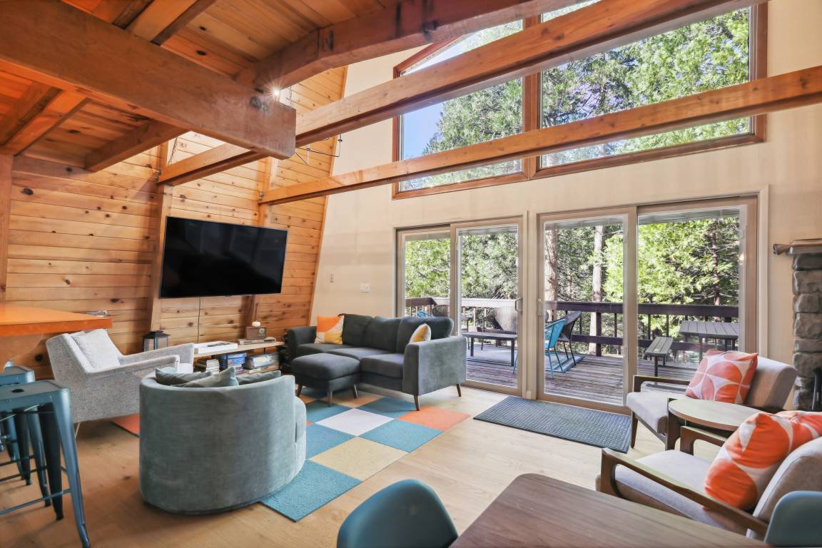 130 M² House ∙ 3 Bedrooms ∙ 9 Guests - Strawberry, CA