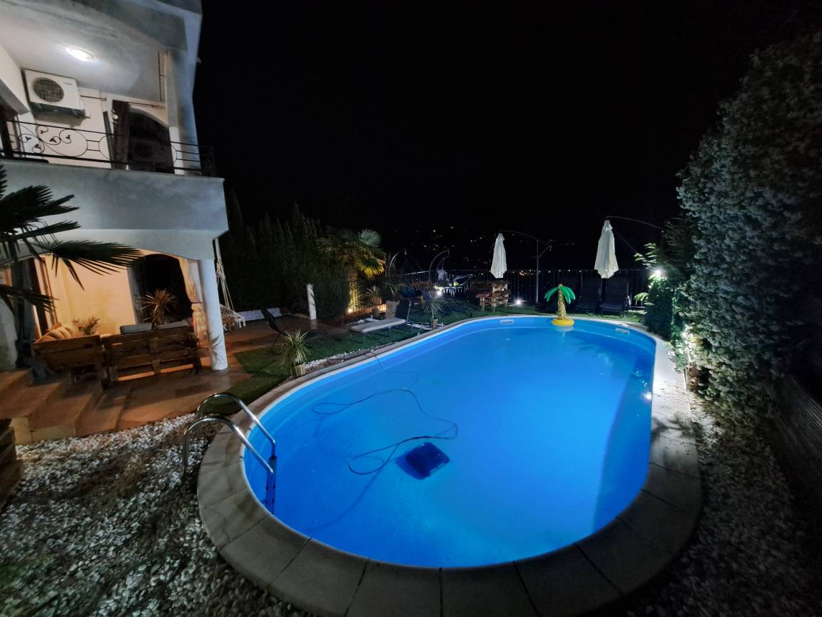 Villa ∙ 5 Schlafzimmer ∙ 12 Gäste - Lovran