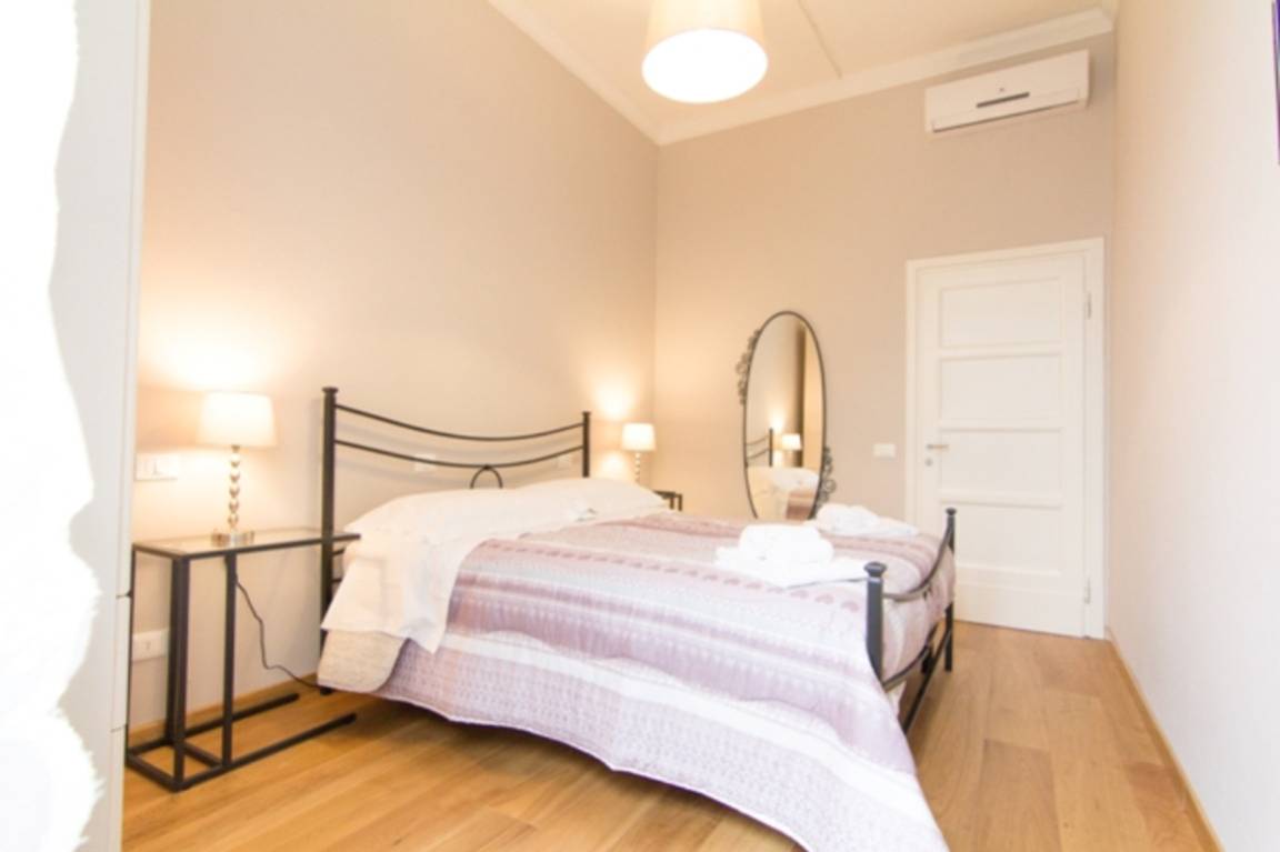 110 M² Apartamento ∙ 3 Habitaciones ∙ 8 Huéspedes - Florence