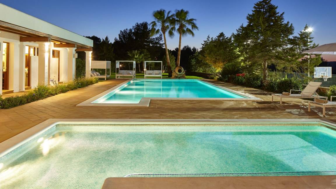 467 M² Villa ∙ 6 Slaapkamers ∙ 11 Gasten - Sant Antoni de Portmany