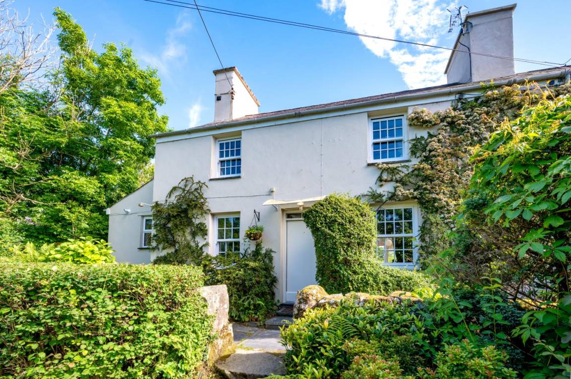 Cottage ∙ 4 Bedrooms ∙ 8 Guests - Criccieth