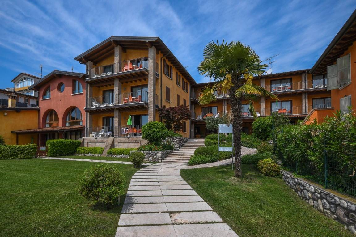 70 M² Ferienwohnung ∙ 1 Schlafzimmer ∙ 4 Gäste - Moniga del Garda