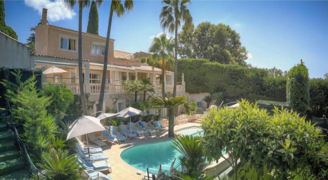 320 M² Villa ∙ 9 Bedrooms ∙ 27 Guests - Cannes
