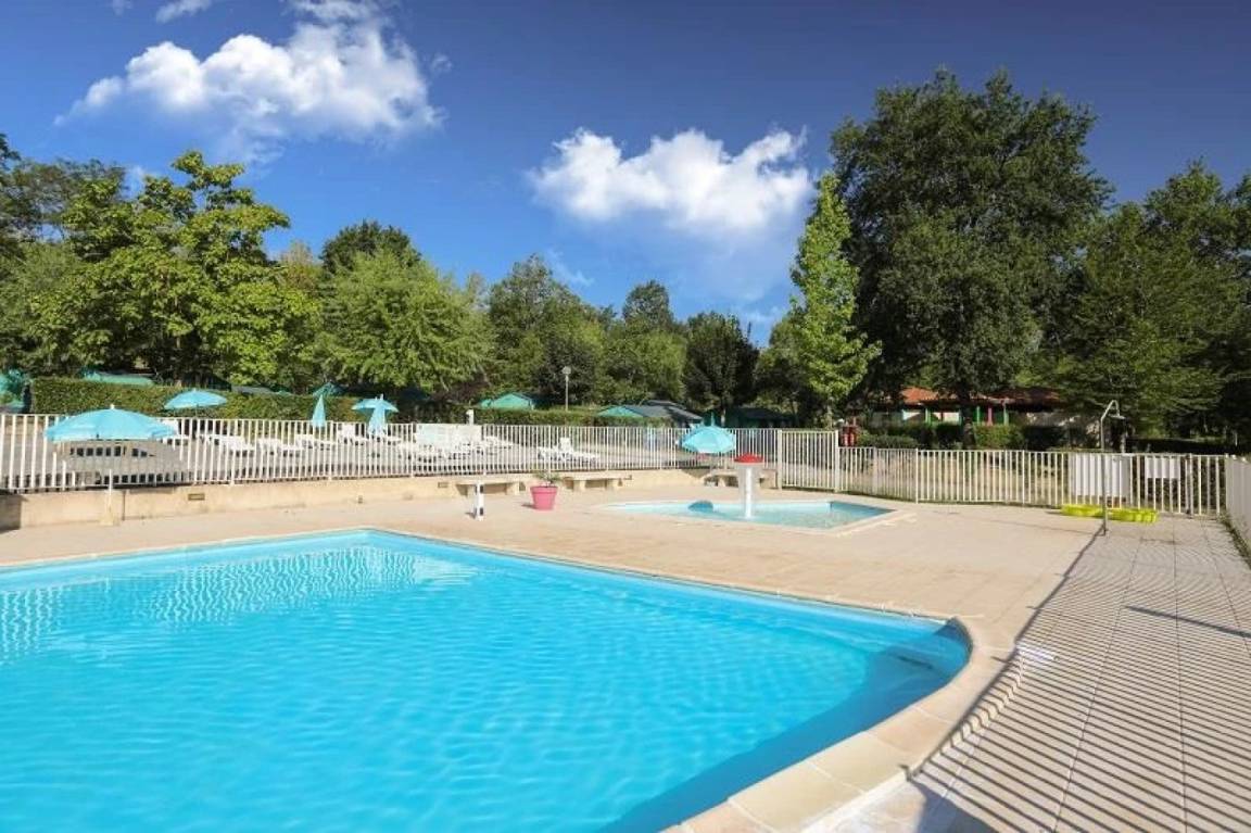 30 M² Camping ∙ 2 Chambres ∙ 4 Personnes - Périgord