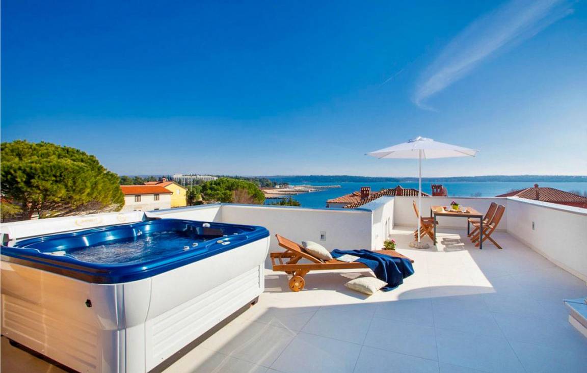 227 M² Ferienhaus ∙ 4 Schlafzimmer ∙ 8 Gäste - Novigrad