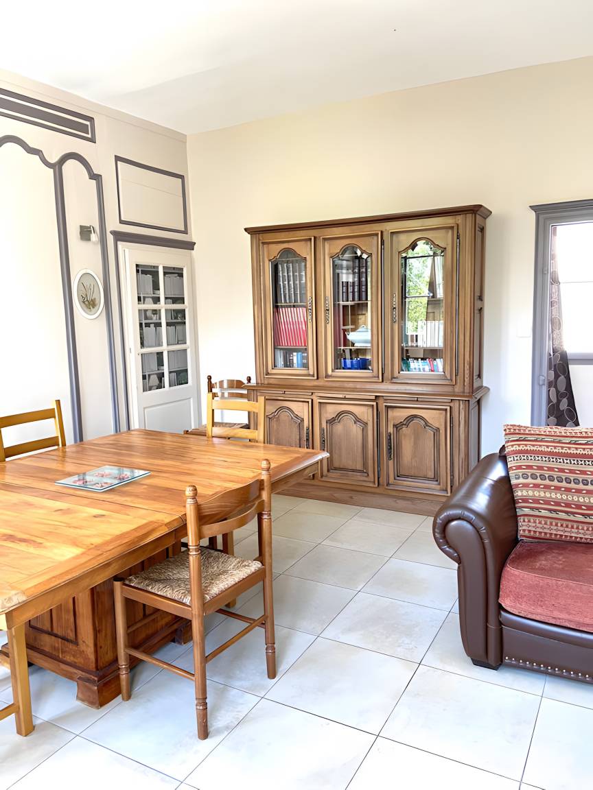 75 M² Appartement ∙ 2 Chambres ∙ 4 Personnes - Loches