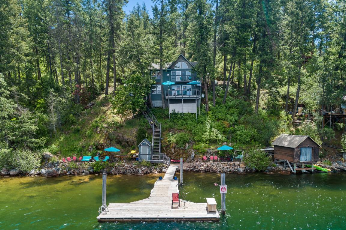 House ∙ 3 Bedrooms ∙ 8 Guests - Coeur d'Alene, ID