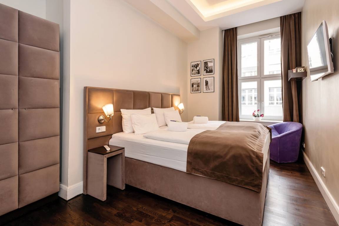 128 M² Apartamento ∙ 4 Habitaciones ∙ 9 Huéspedes - Berlín