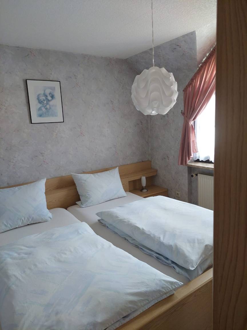 45 M² Ferienwohnung ∙ 1 Schlafzimmer ∙ 3 Gäste - Bad Rodach