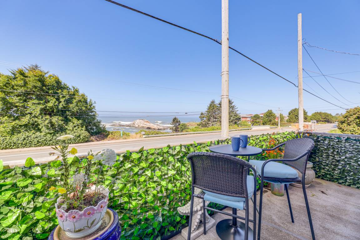 111 M² Apartment ∙ 2 Bedrooms ∙ 4 Guests - Depoe Bay, OR