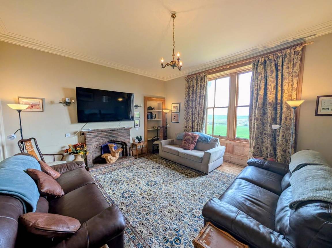 Cottage ∙ 5 Bedrooms ∙ 14 Guests - Scotland