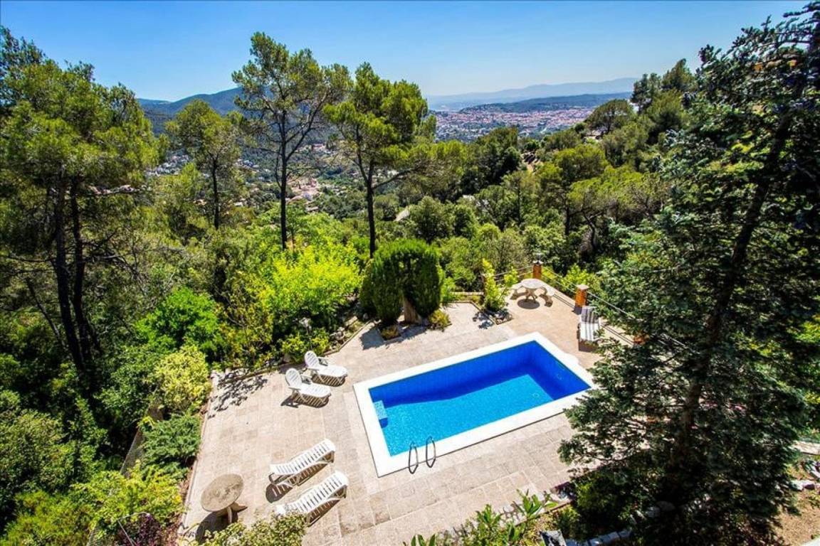 340 M² Willa ∙ 5 Sypialni ∙ 8 Gości - Sabadell