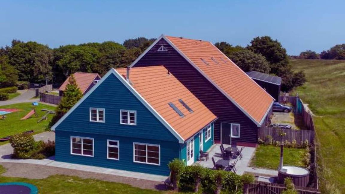 30 M² Appartement ∙ 8 Slaapkamers ∙ 15 Gasten - Hoorn