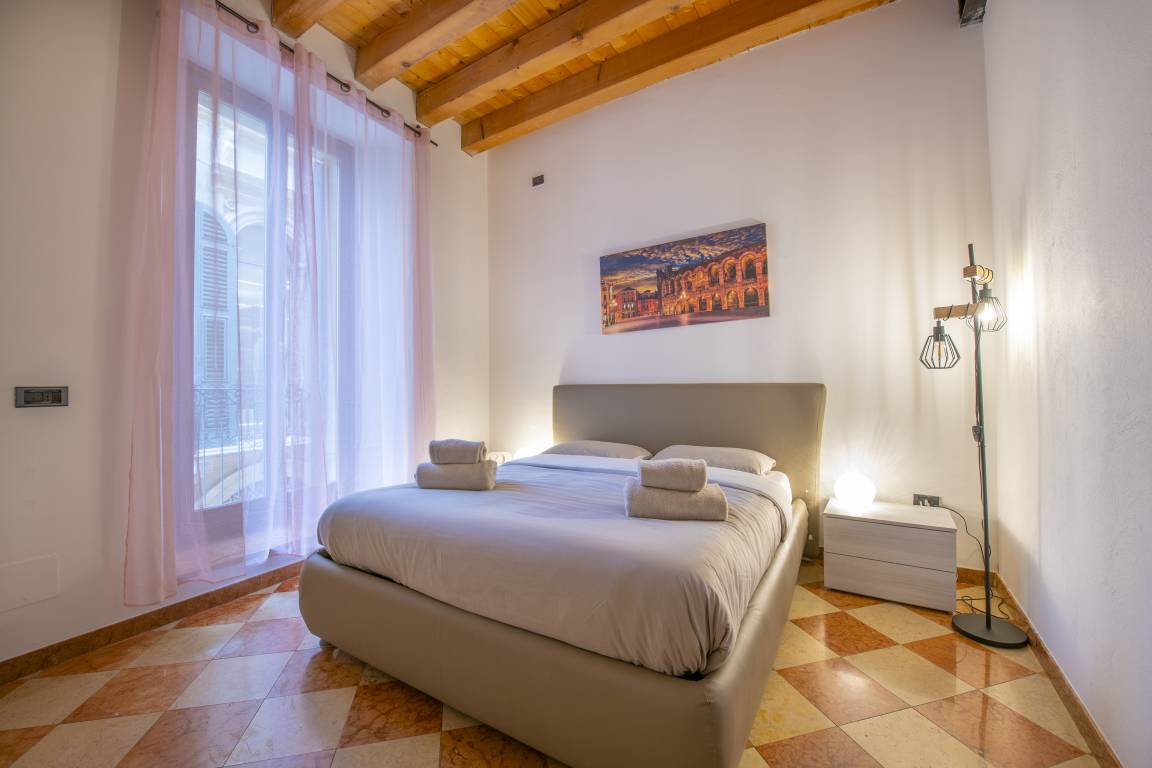 80 M² Ferienwohnung ∙ 1 Schlafzimmer ∙ 5 Gäste - Verona