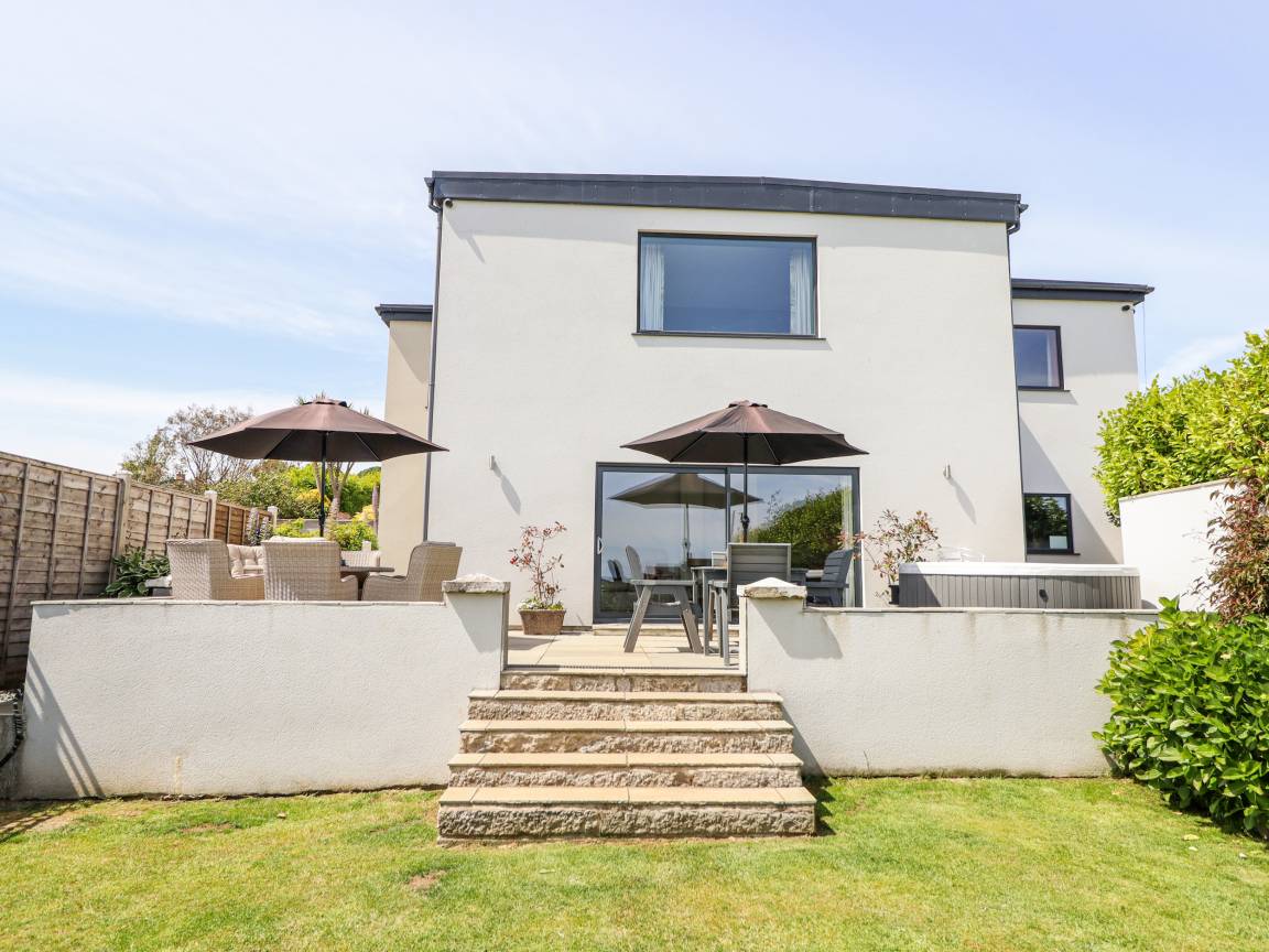 Cottage ∙ 4 Bedrooms ∙ 10 Guests - Moelfre