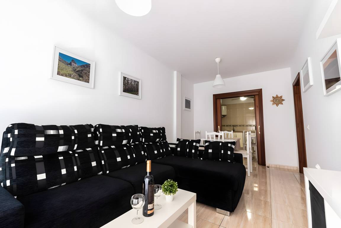 90 M² House ∙ 2 Bedrooms ∙ 4 Guests - La Gomera