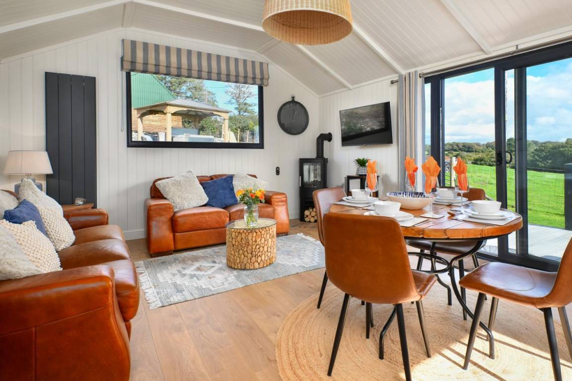 Cottage ∙ 2 Bedrooms ∙ 4 Guests - Pwllheli