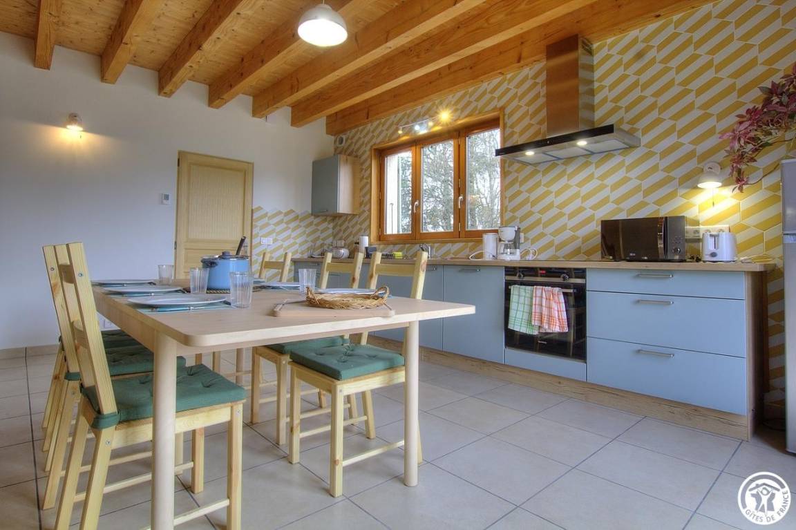 88 M² Gîte ∙ 2 Bedrooms ∙ 6 Guests - Saint-Genis-Pouilly