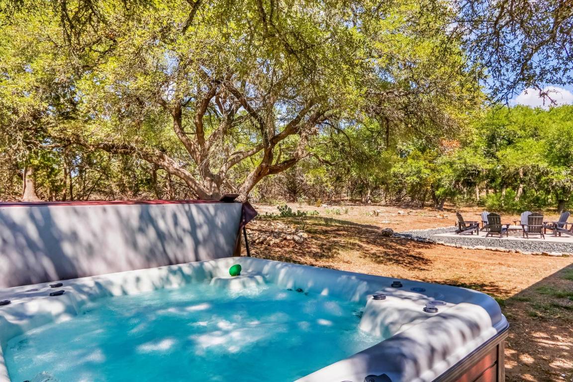 184 M² House ∙ 3 Bedrooms ∙ 8 Guests - Canyon Lake, TX