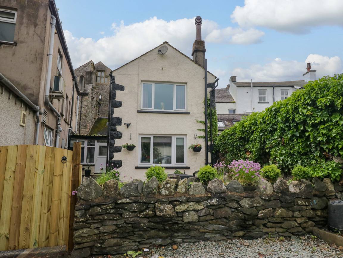 Cottage ∙ 3 Bedrooms ∙ 6 Guests - Cartmel