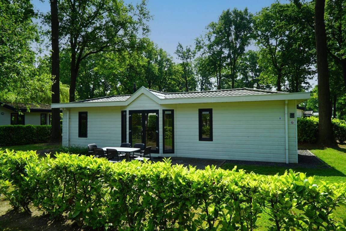 Bungalow ∙ 3 Bedrooms ∙ 6 Guests - Roermond