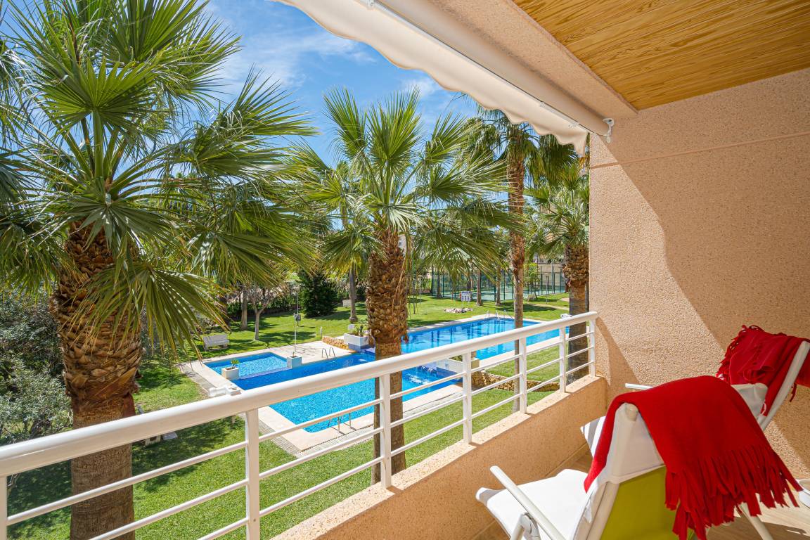 80 M² Apartamento ∙ 2 Habitaciones ∙ 4 Huéspedes - El Albir