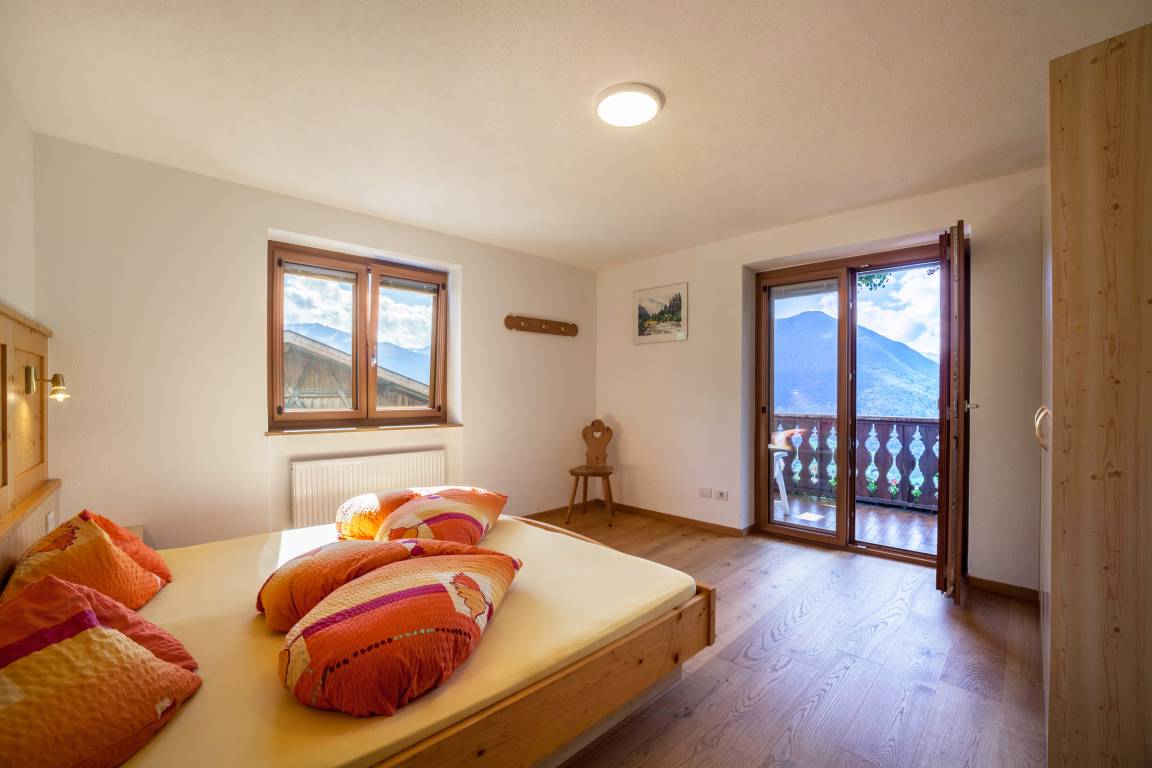 68 M² Ferienwohnung ∙ 2 Schlafzimmer ∙ 5 Gäste - Burgeis