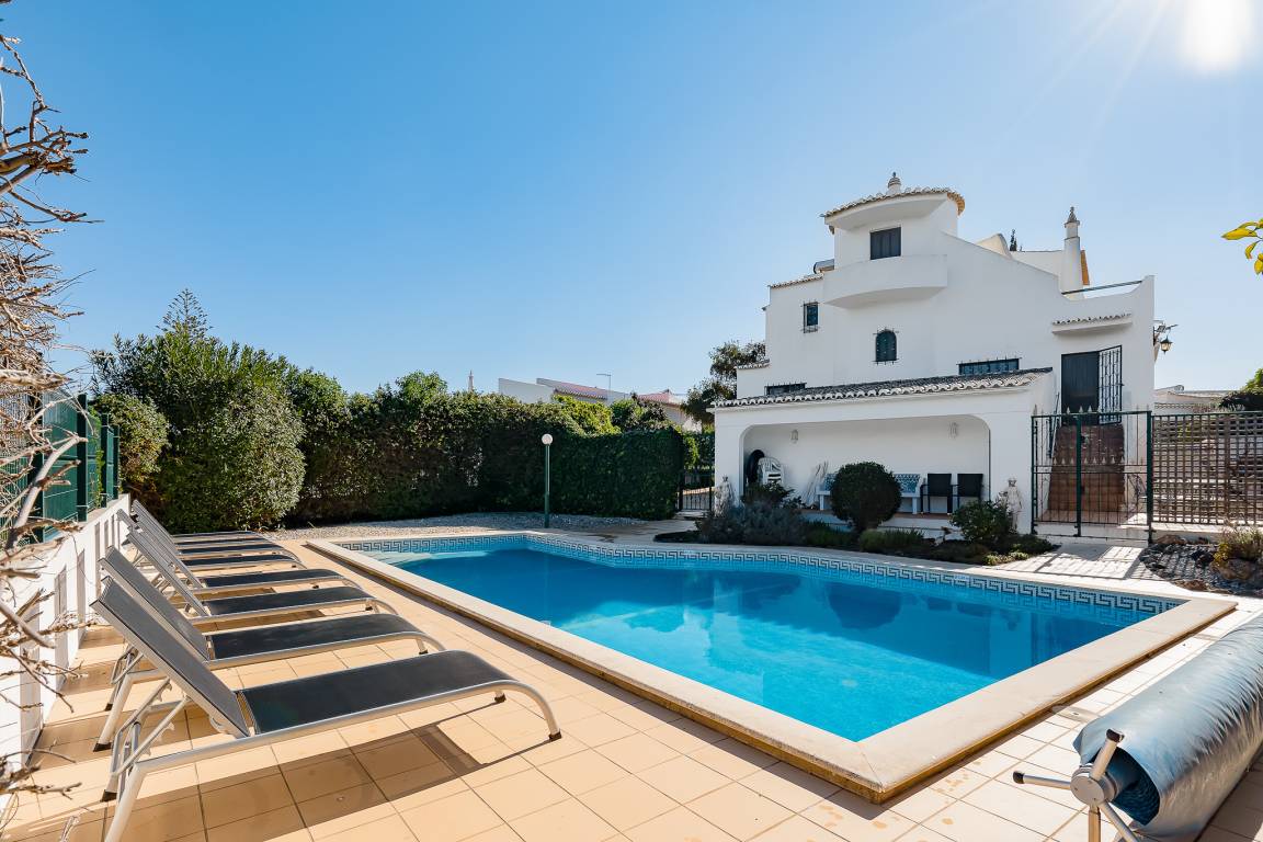 250 M² Villa ∙ 4 Chambres ∙ 8 Personnes - Ferragudo