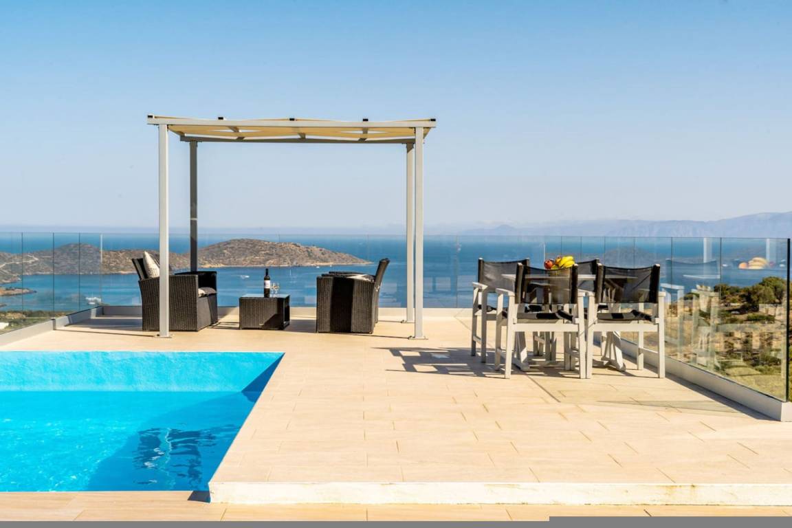 Villa ∙ 3 Bedrooms ∙ 7 Guests - Elounda