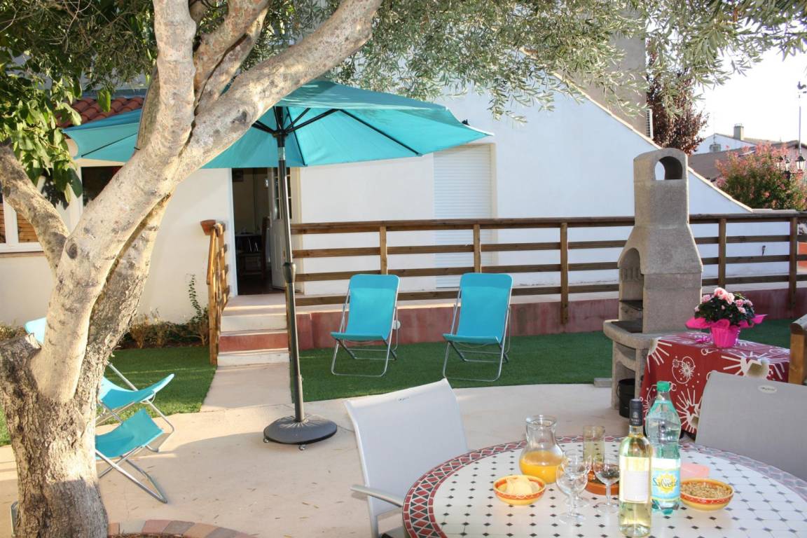 65 M² Gîte ∙ 2 Chambres ∙ 4 Personnes - Capestang