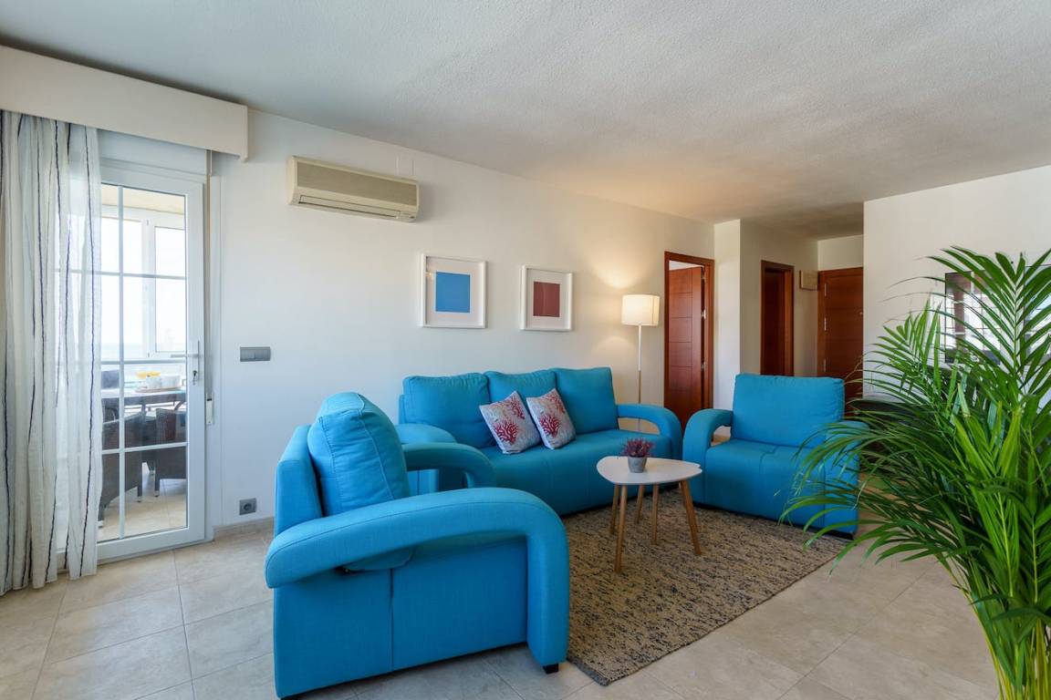 60 M² Apartment ∙ 2 Bedrooms ∙ 4 Guests - Torremolinos
