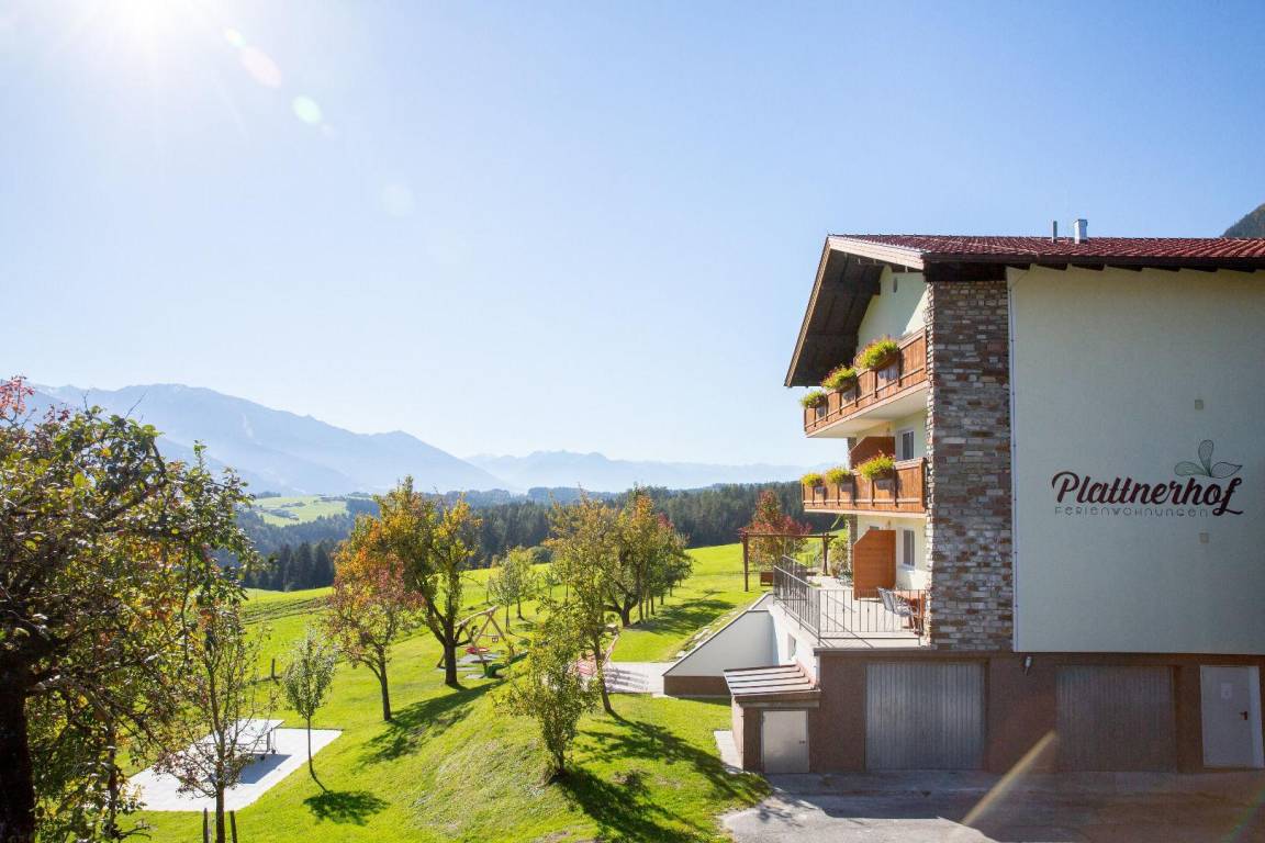 83 M² Ferienwohnung ∙ 2 Schlafzimmer ∙ 6 Gäste - Wattens