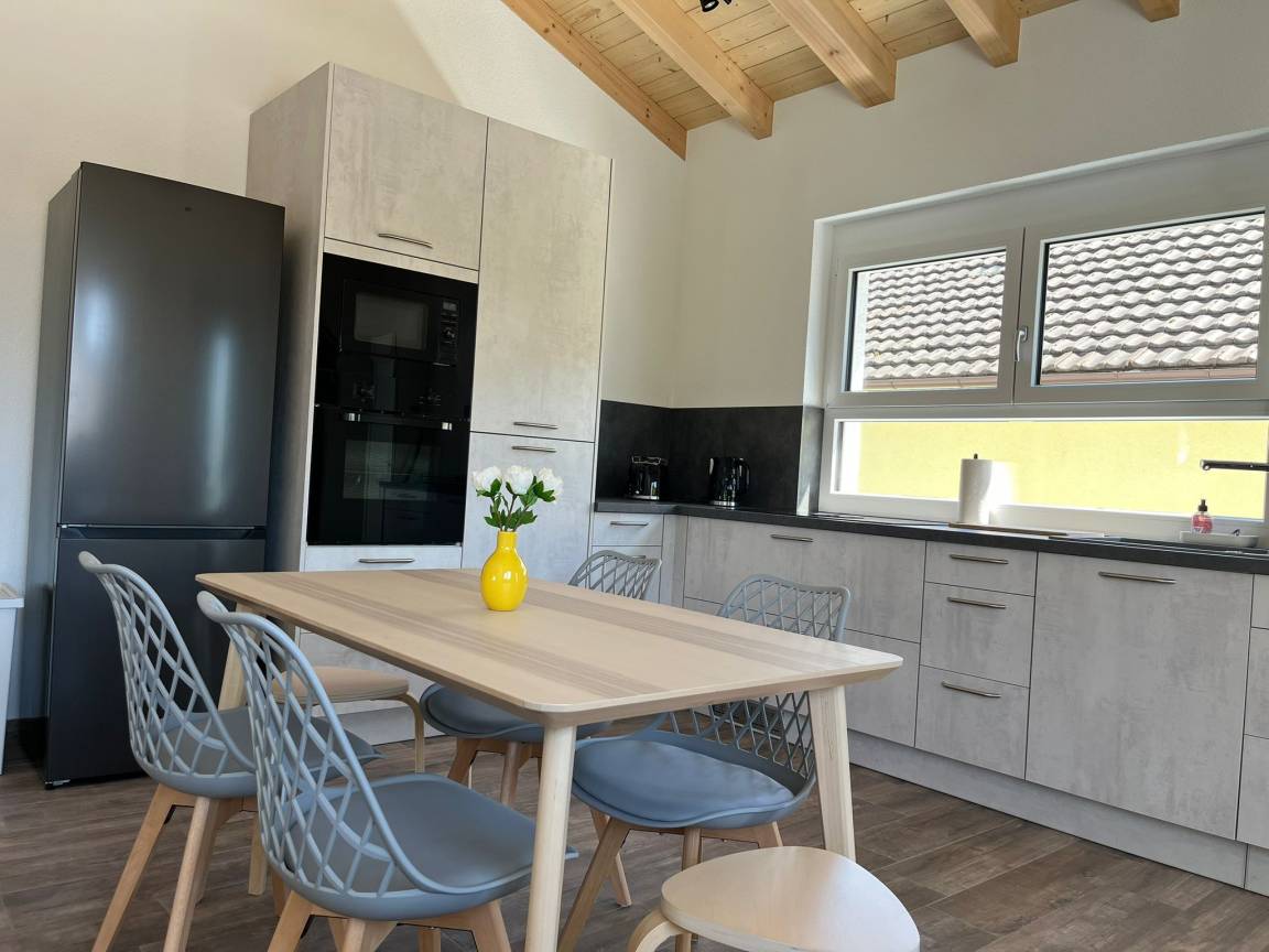 65 M² Ferienwohnung ∙ 2 Schlafzimmer ∙ 6 Gäste - Appenweier