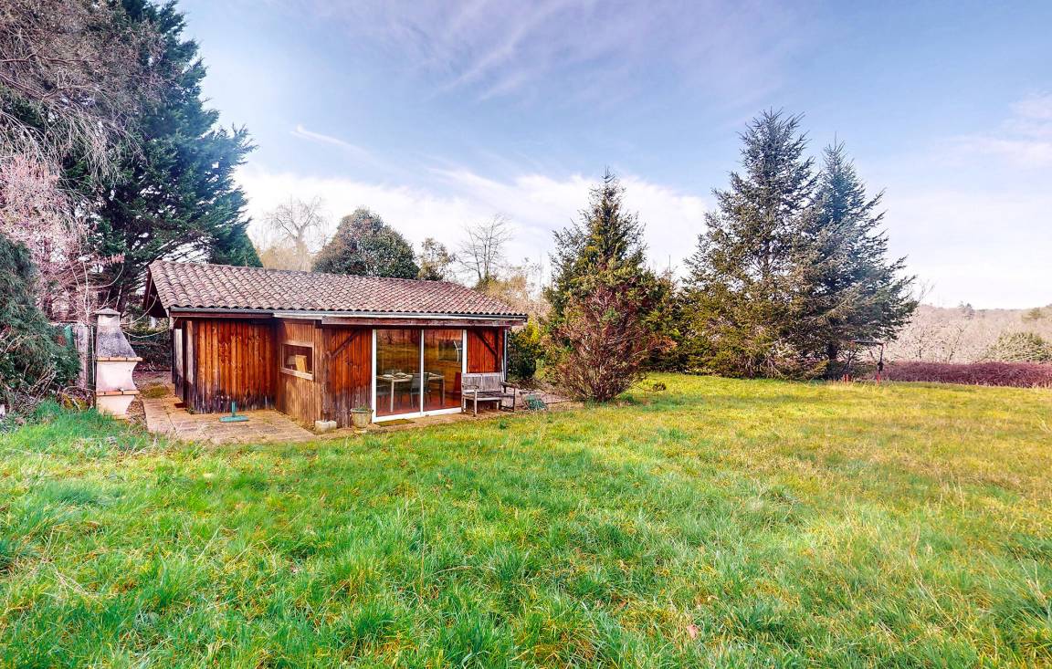 68 M² House ∙ 2 Bedrooms ∙ 4 Guests - Trémolat